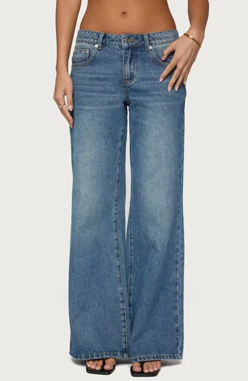 EDIKTED Casta Heart Pocket Low Rise Baggy Jeans - Medium-blue-washed