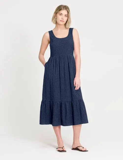 FINERY LONDON Cara Gingham Seersucker Midi Dress - Navy
