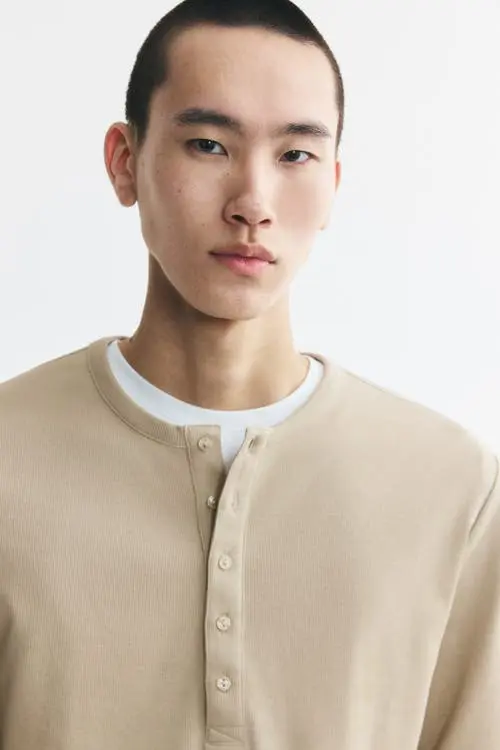 H&M Slim-fit Ribbed Henley Shirt - Beige