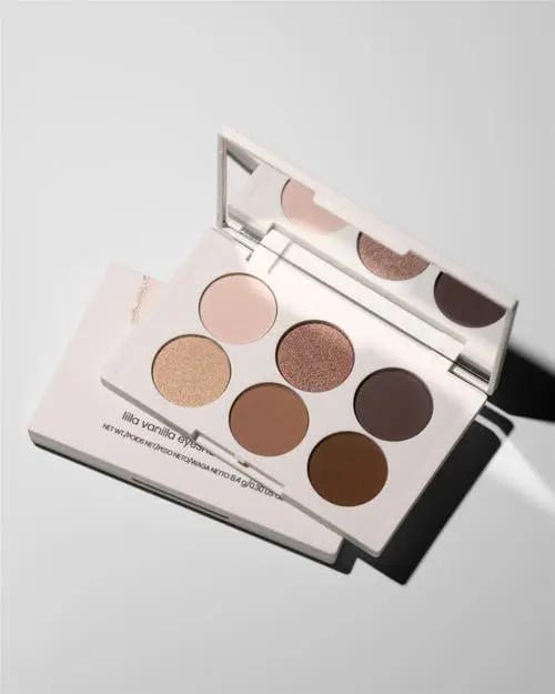 INGLOT Playinn Lilla Vanilla Eye Shadow Palette