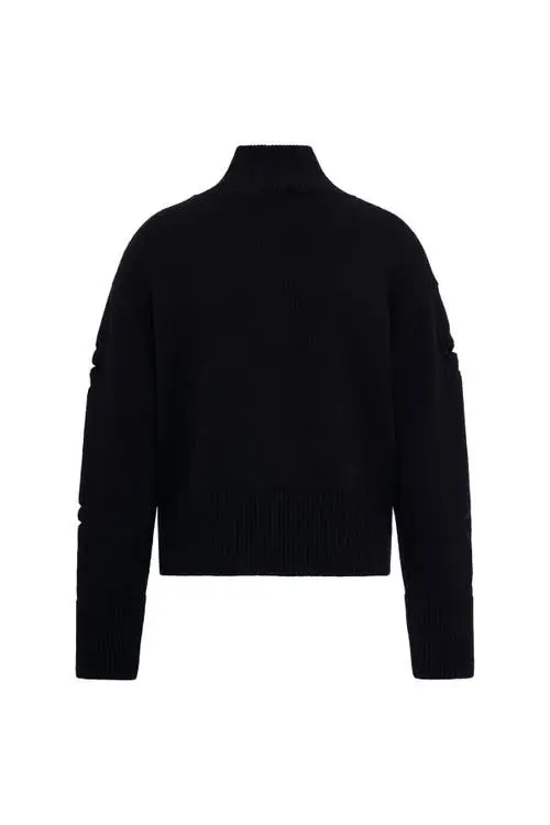 MAISON COMMON Turtle Neck Pullover With Eylet Embroidery