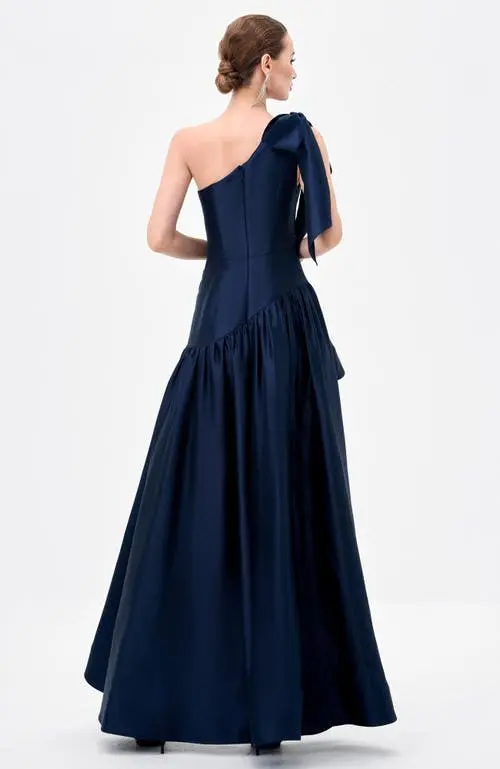 BARIANO Yulitza Asymmetric Gown