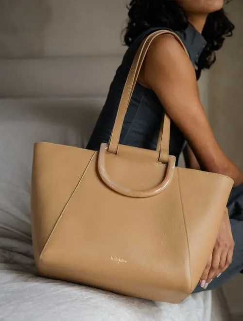 BOBBIES Navigli Tote Bag With Acetate Handles - Cappuccino