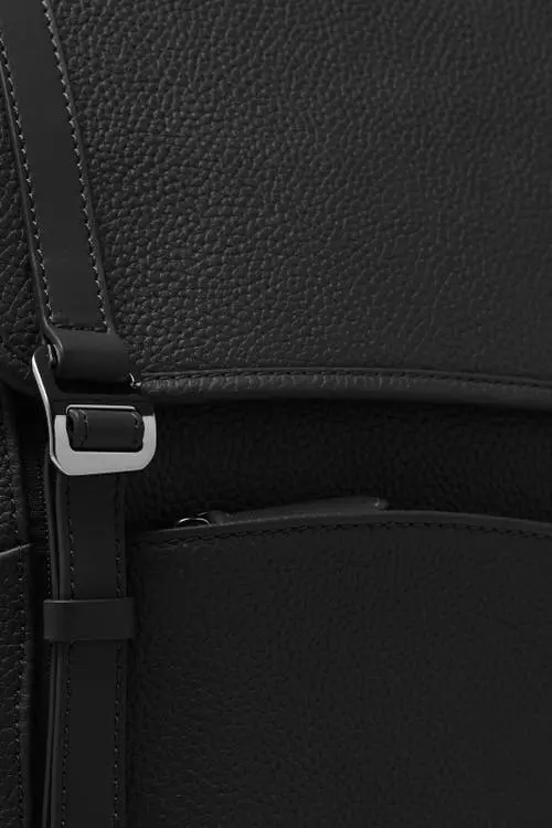 WOOL & OAK Full Grain Leather Travel Backpack - Jet Black