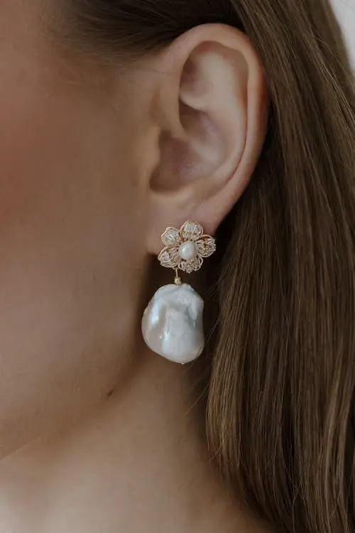 UNTAMED PETALS Jolie Pearl Drop Earrings