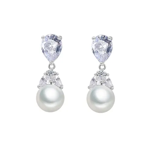 UNTAMED PETALS Lumi Pearl And Crystal Earrings