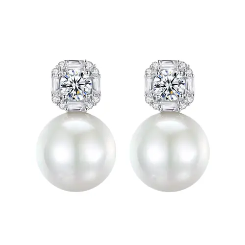 UNTAMED PETALS Kit Pearl And Crystal Earrings