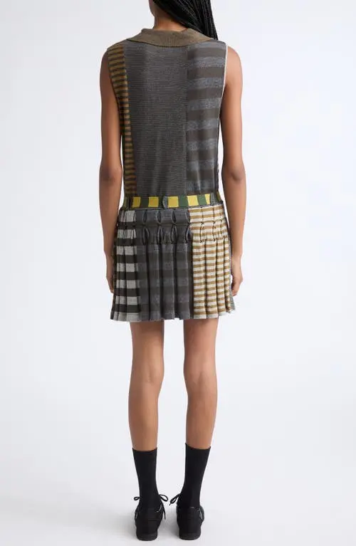YANYAN Sleeveless Merino Wool Dress With Pleated Skirt