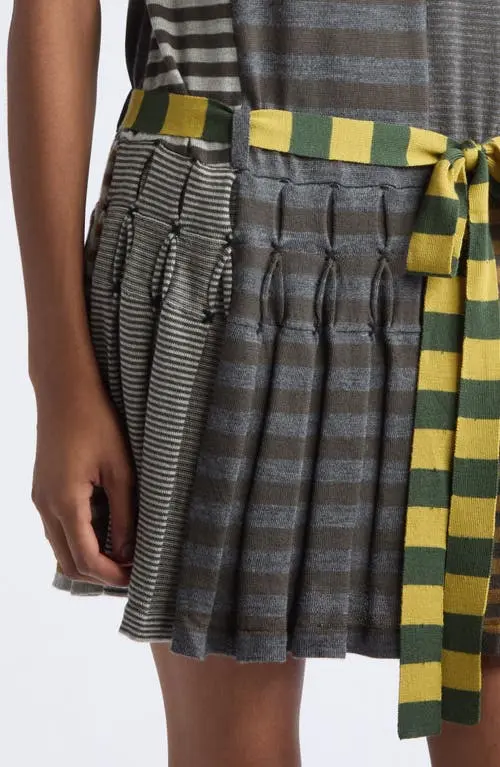 YANYAN Sleeveless Merino Wool Dress With Pleated Skirt