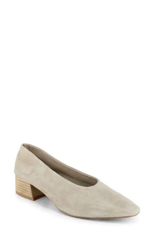 Splendid Olivia Leather Pump - Ermine