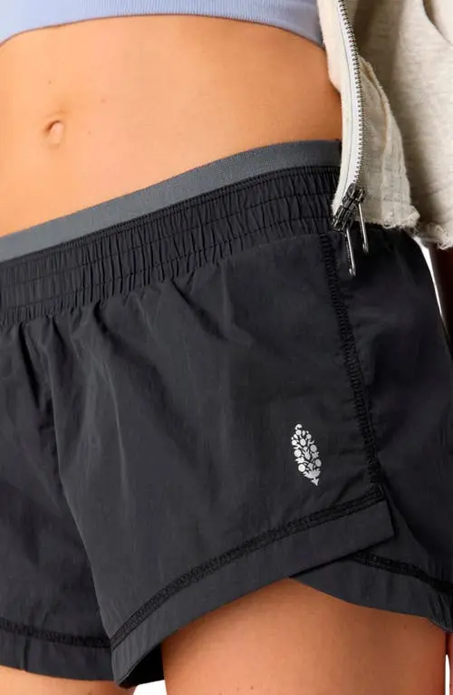 Free People On The Go Performance Shorts - Black