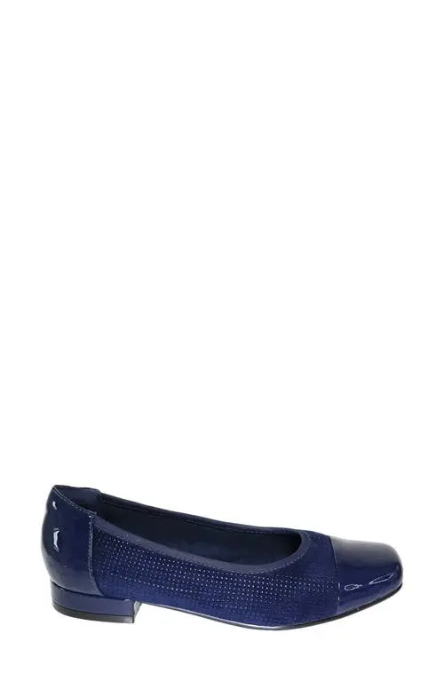 DAVID TATE Amiya Ii Pump - Navy Suede