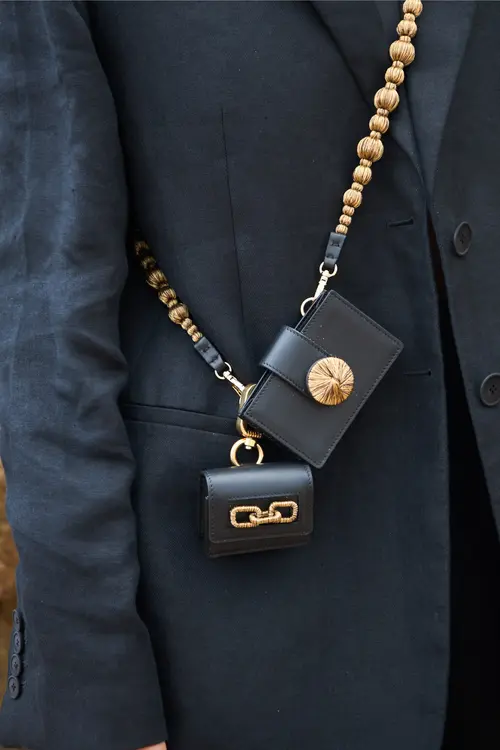 SERENA UZIYEL Catena Notte Airpods Case