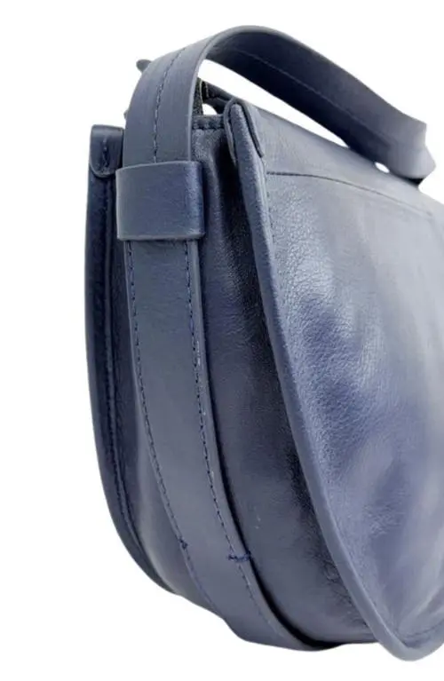Écotorie Dora Leather Crossbody Bag