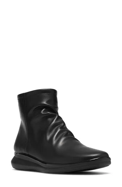 Clarks Lynell Park Waterproof Leather Bootie - Black Waterproof