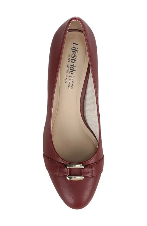 LIFESTRIDE Tavi Pump - Dark Cherry