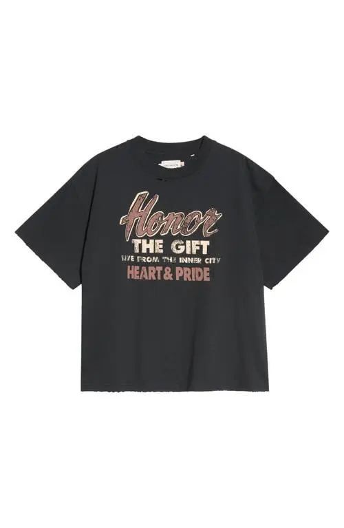 HONOR THE GIFT Heart & Pride Cotton Graphic T-shirt