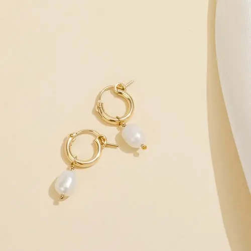 KATIE DEAN JEWELRY Pearl Hoops