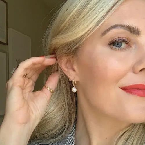 KATIE DEAN JEWELRY Pearl Hoops