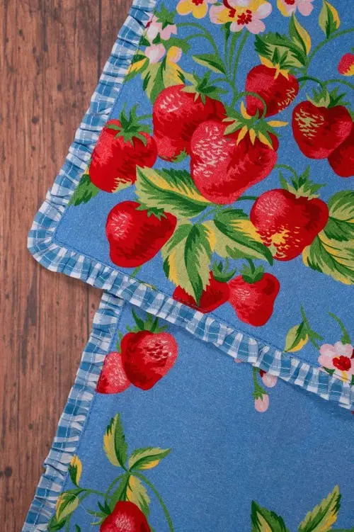MODERN PRAIRIE Strawberry Magic Ruffle Napkins