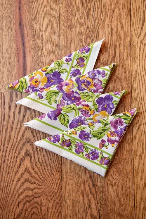MODERN PRAIRIE Pansies Luncheon Napkins