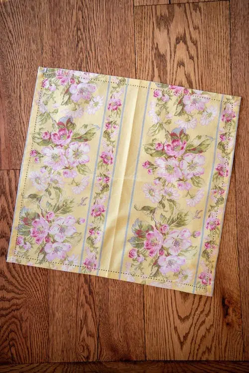 MODERN PRAIRIE Apple Blossom Luncheon Napkins