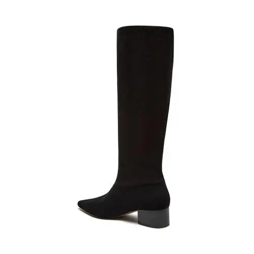 SILENT D Kaias Boot