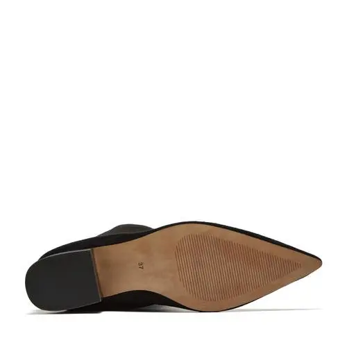 SILENT D Kaias Boot