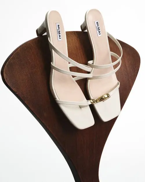 MI/MAI Lima Metal Detail Heeled Mule Sandals - White