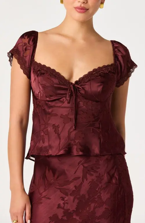 Astr The Label Vanessa Lace Trim Jacquard Top - Mulberry