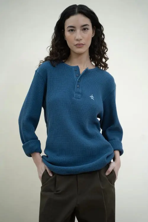 LE PERE Long Sleeve Waffle Henley