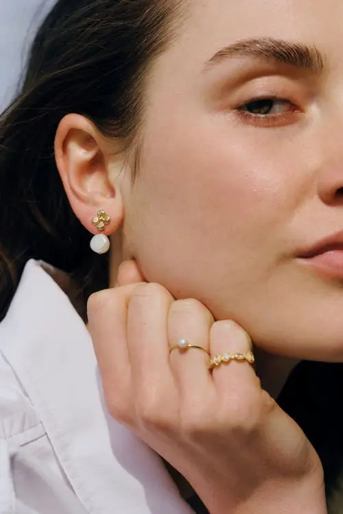 PERACAS Bambi Floral Earrings - Ivory