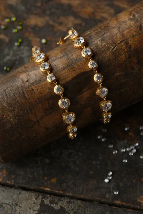 PERACAS Bella Drop Earrings - Gold