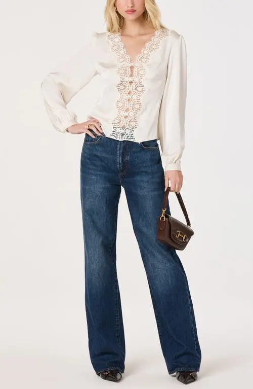 Astr The Label Benote Lace Top