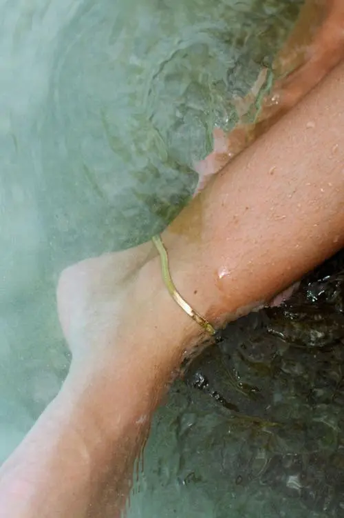 ATOLEA Kauai Herringbone Anklet - Gold