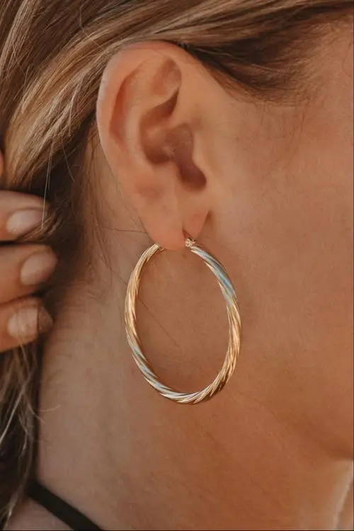 ATOLEA Bold Twisted Hoops