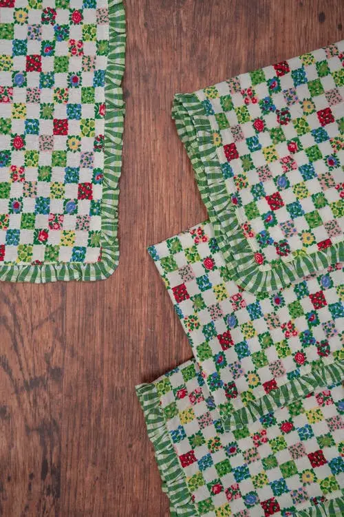 MODERN PRAIRIE Rebecca Ruffle Napkins