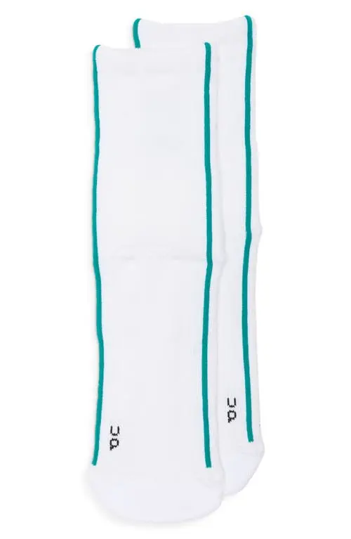 On Court Crew Socks