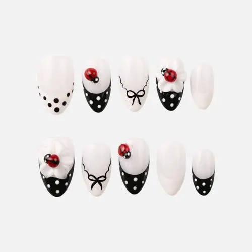 THE ONLY NAILS Ladybug Couturenail Set - Black