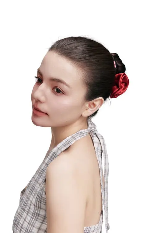OLAH La Frida Rosa Silk Scrunchie - Red