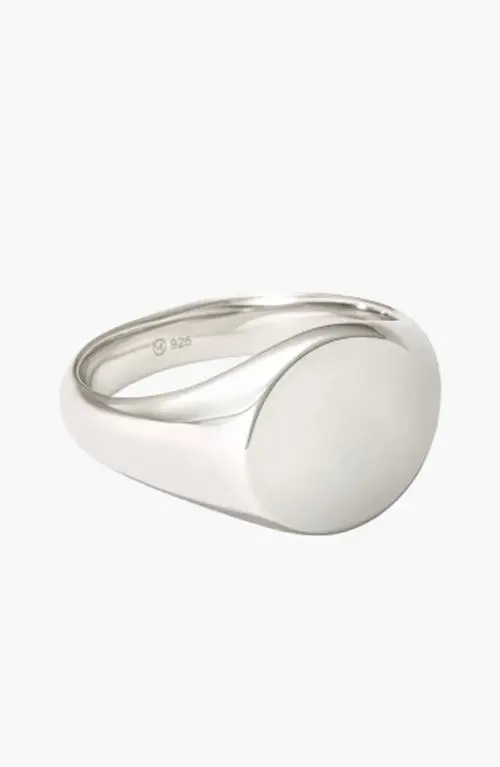 Mejuri Bold Round Signet Ring