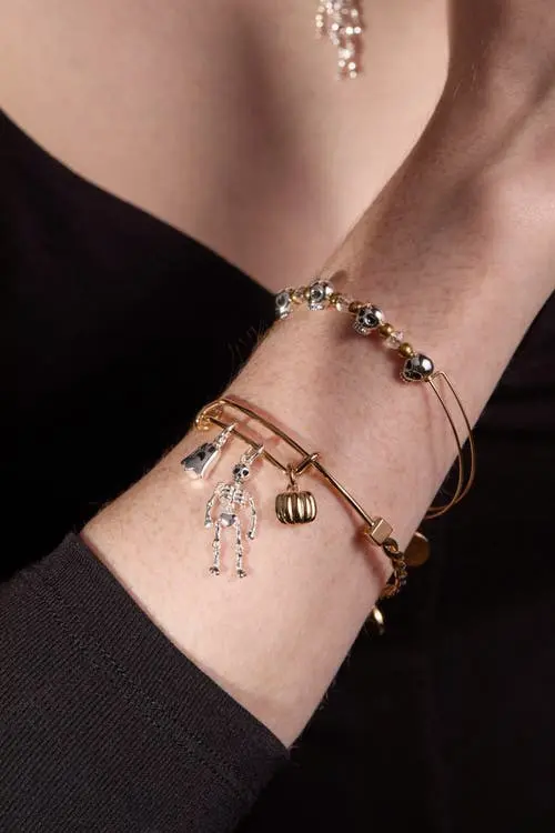 ALEX AND ANI Ghost