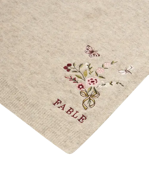 FABLE ENGLAND Eve Floral Embroidered Knitted Scarf - Oat