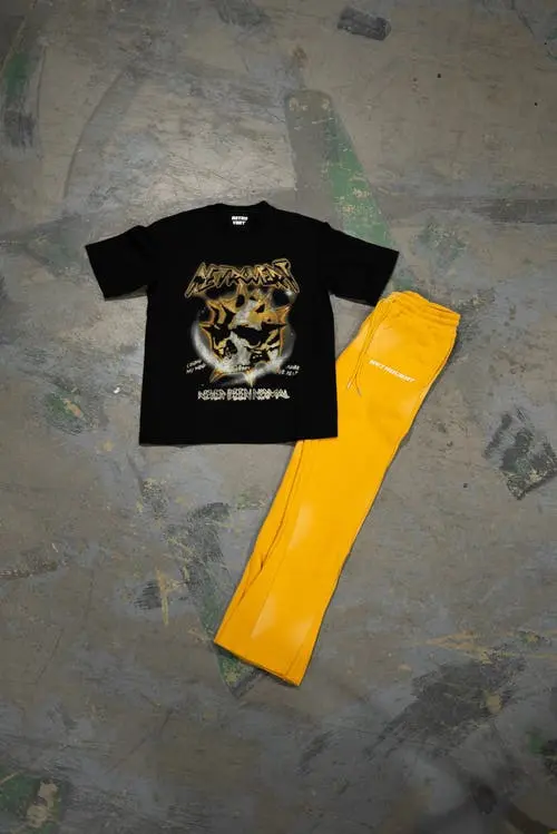 RETROVERT Skull Tee