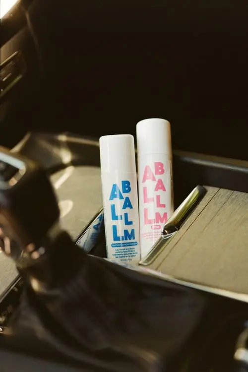 ZIZIA BOTANICALS Forest Nail Tonic + Unscented All Balm Stick