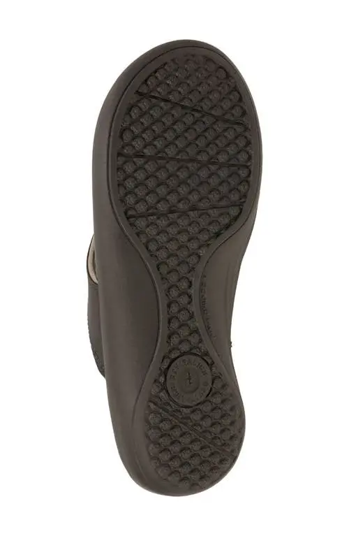 REVITALIGN Yumi Arch Support Flip Flop - Black