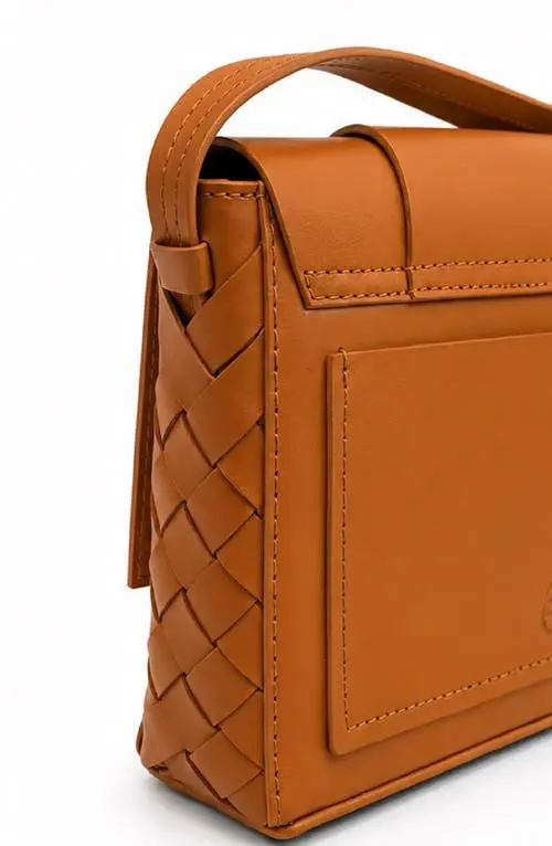 Écotorie Iris Leather Crossbody Bag - Caramel