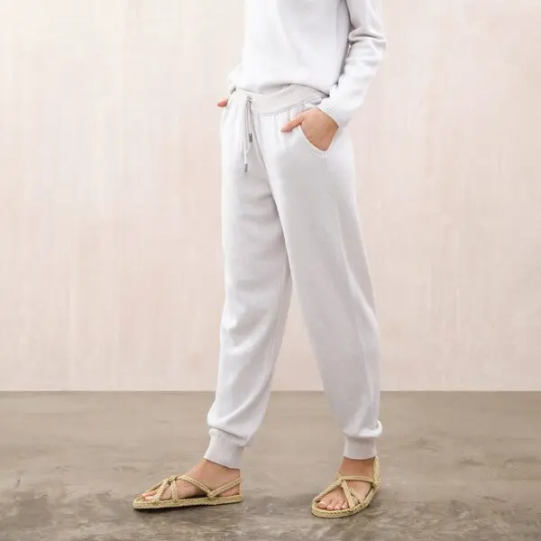 PEACOCK ALLEY Johnstons Of Elgin Cashmere Jogger - Snow