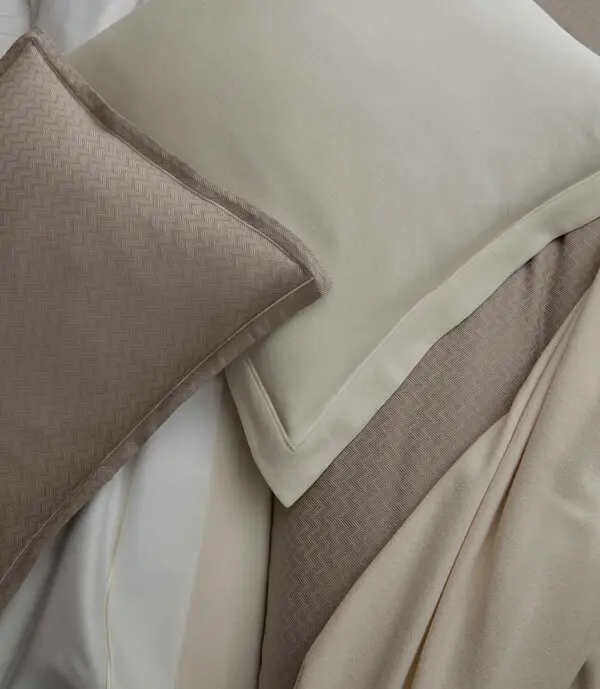PEACOCK ALLEY Savoy Jacquard Duvet Set - Platinum