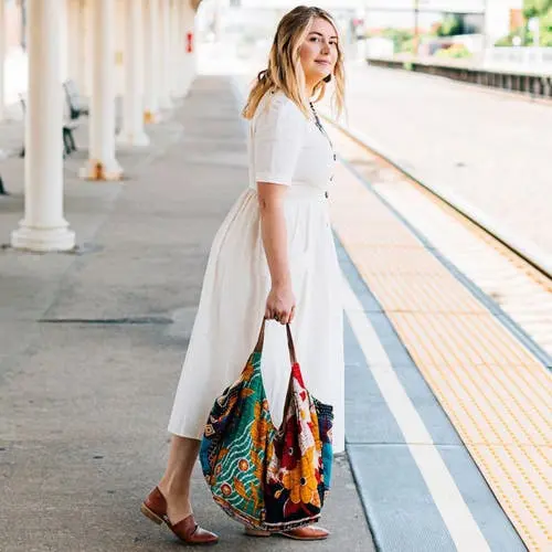 TEN THOUSAND VILLAGES Sari Shop Slouchy Bag